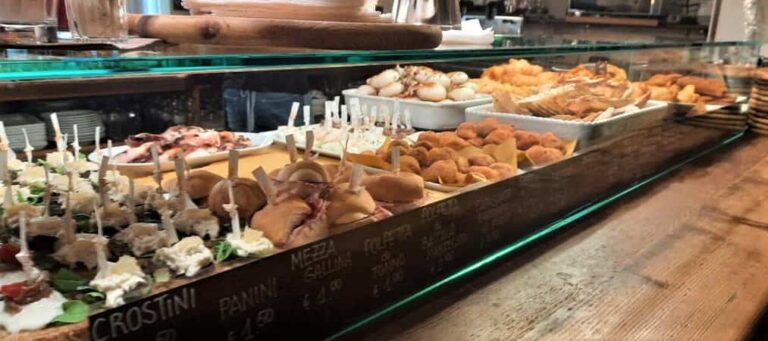 Venice Pizza. A guide to the best pizzerias in Venice.